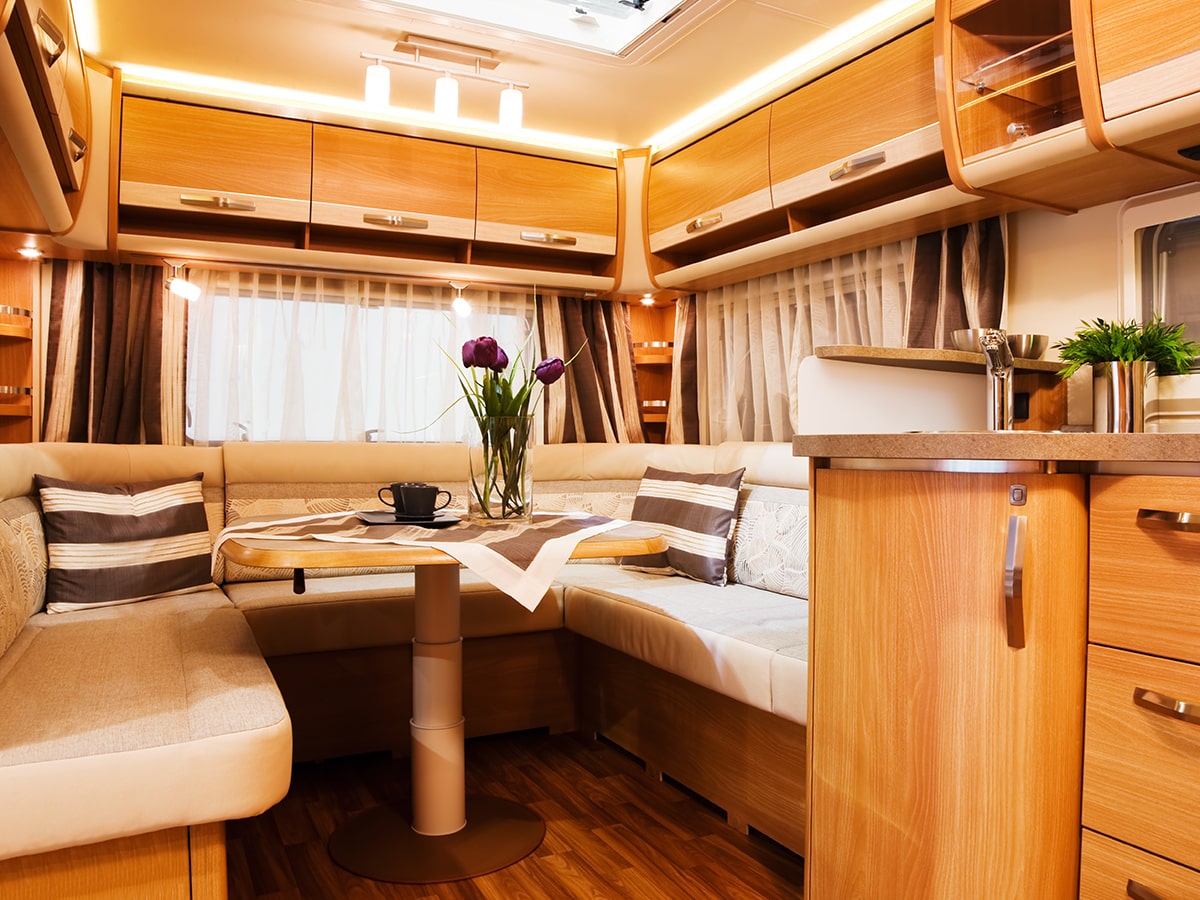 Alkoven Wohnmobil - Modern und komfortabel Reisen